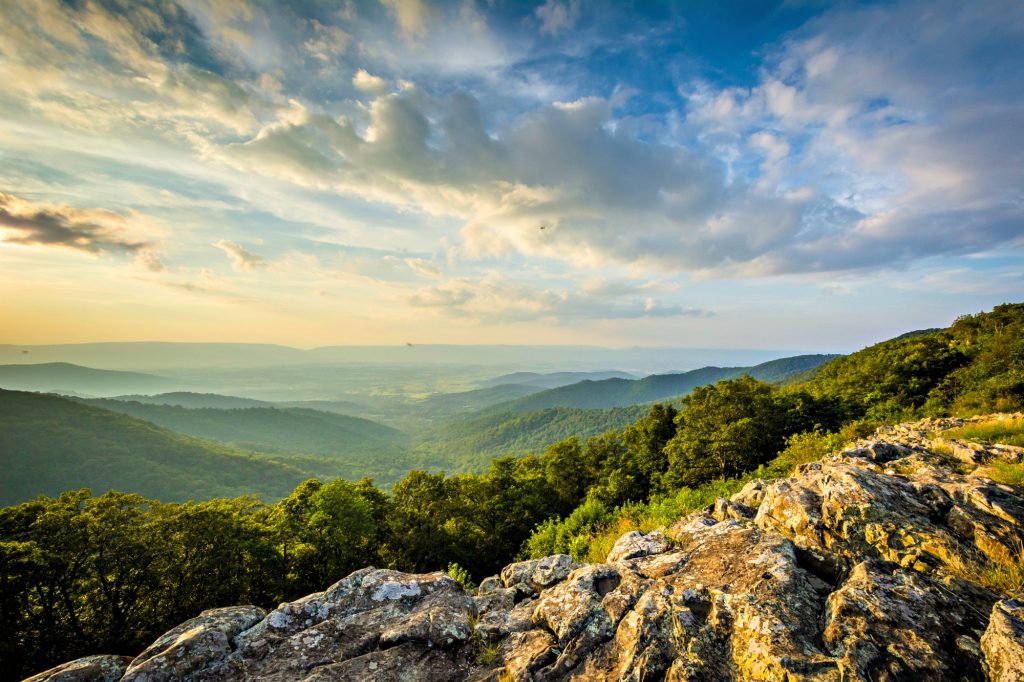 Exploring a Show Cave: Luray Caverns | Check-It-Off Travel | Custom ...